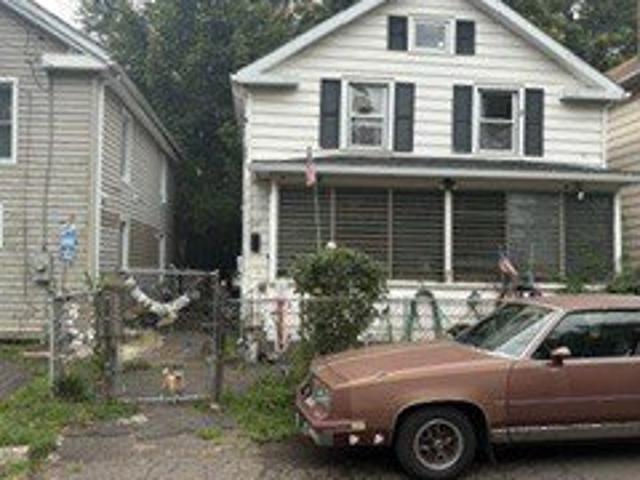 17 Miller St, Middletown, CT 06457