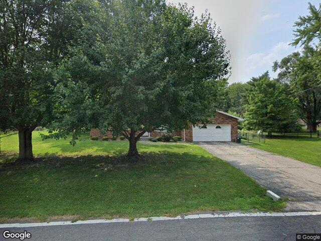 17 Montez Dr, Decatur, IL 62526