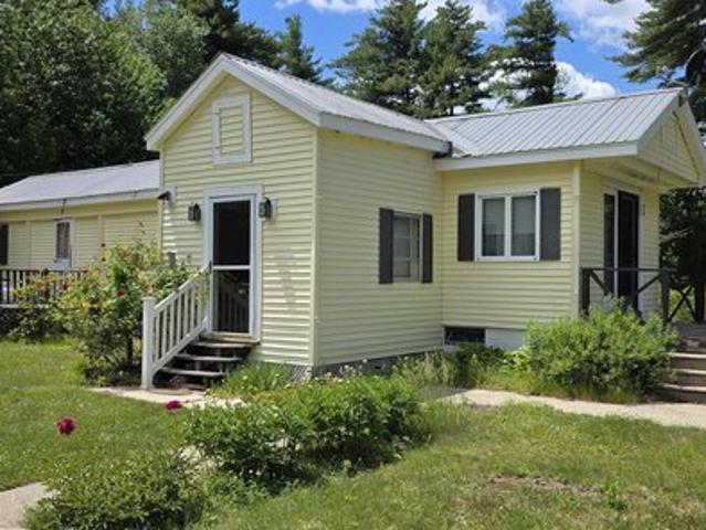 17 Mobile Coach Ln, Mont Vernon, NH 03057