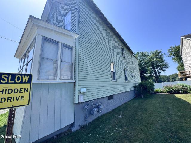 17 Mohawk Avenue