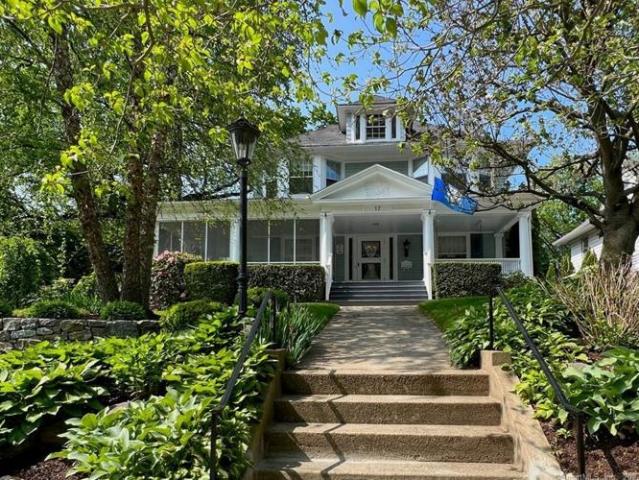 17 Morgan Ave, Norwalk, CT 06851