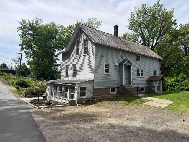 17 Mountain Road