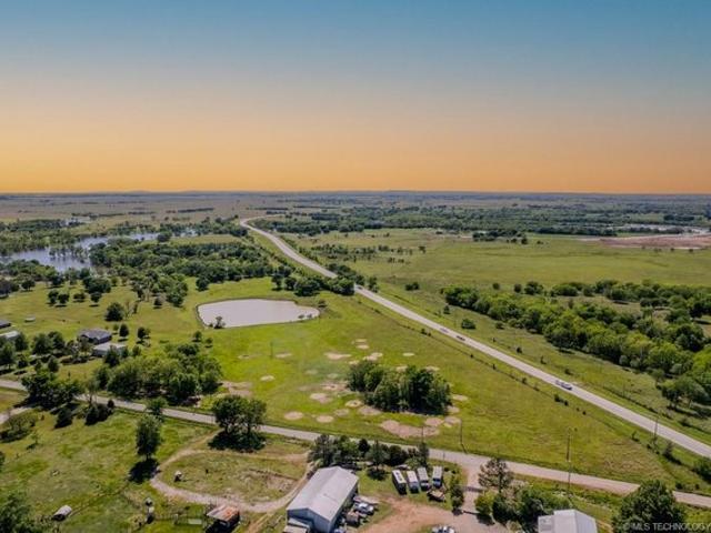 17 N # 4390, Adair, OK 74330