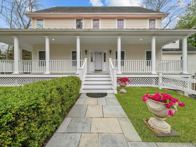 17 Nadworny Ln, Stony Brook, NY 11790 | MLS #979976 | Compass