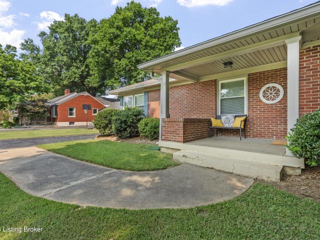 17 Narwood Dr