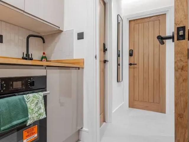 17 Newsham Drive | Studio apartment for rent #168017226 | Rentberry