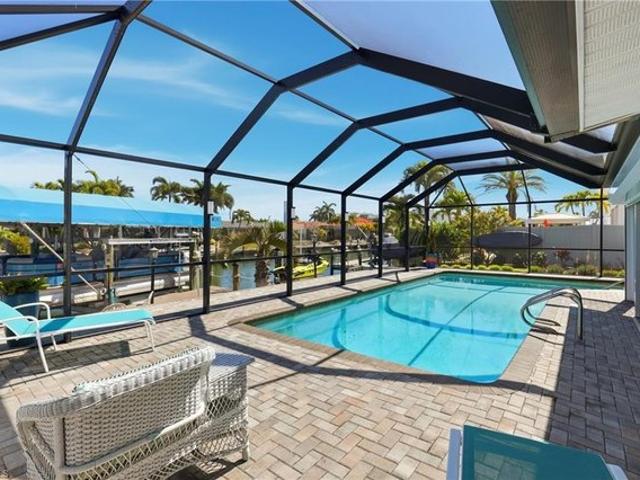 17 Palmview Blvd, Fort Myers Beach, FL 33931