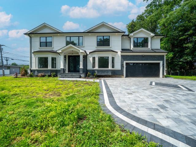 17 Park Drive East, Syosset, NY 11791 | MLS #896493 | Compass
