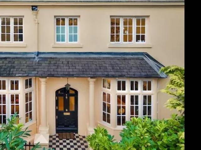 17 Park Village West, London, NW1 4AE, United Kingdom | 3 bed house for rent #132862441 | Rentberry