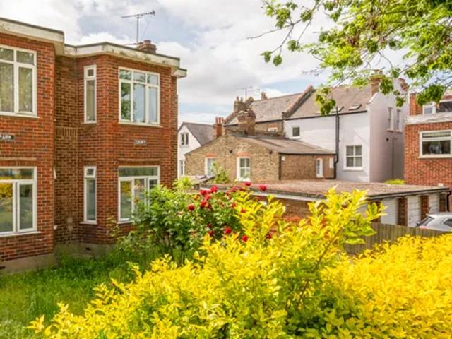 17 Parkwood Road, London, SW19 7AQ, United Kingdom | 2 bed apartment for rent #167625598 | Rentberry