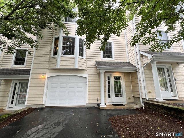 17 Parkwoods Dr Unit 17, Norwich, CT 06360