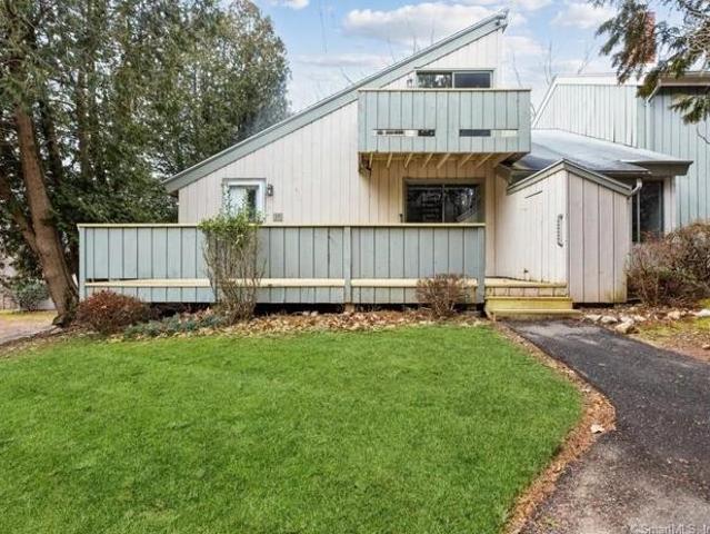 17 Polpis Ln #17, Guilford, CT 06437
