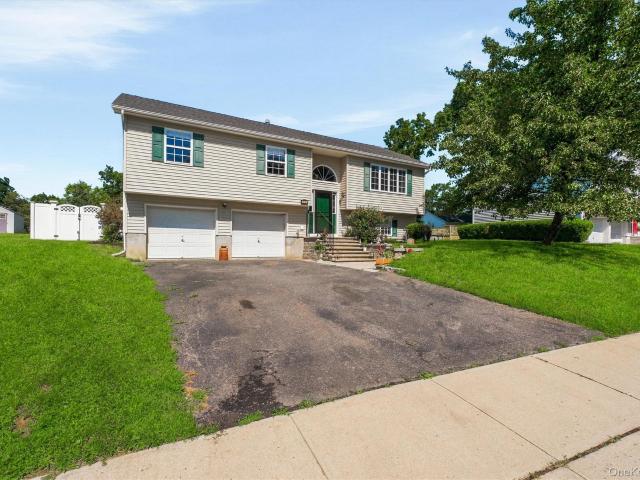 17 Princeton Drive