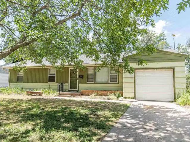 17 Rambler Rd, Hutchinson, KS 67502 649476382