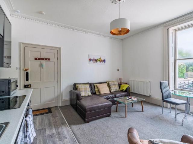 17 Raby Place, Bath