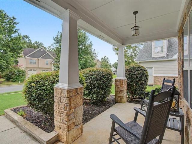17 Redwood Drive
