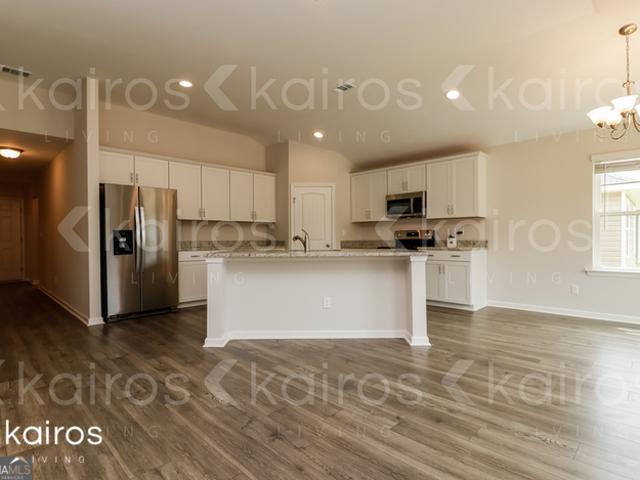 17 Red Oak Drive