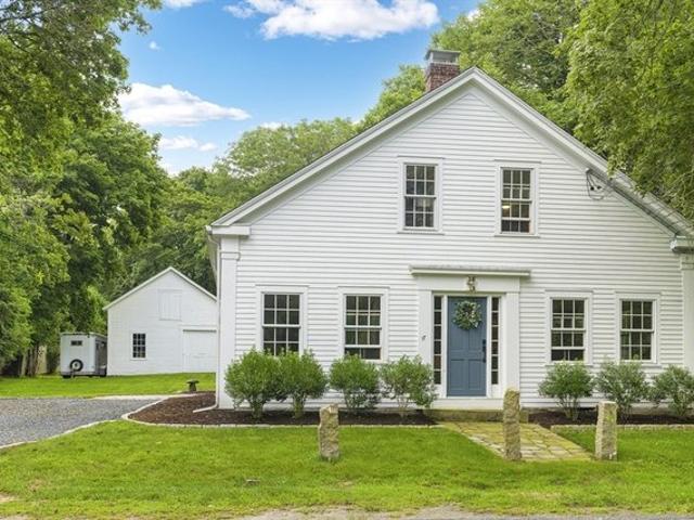 17 Reed Rd, Westport, MA 02790