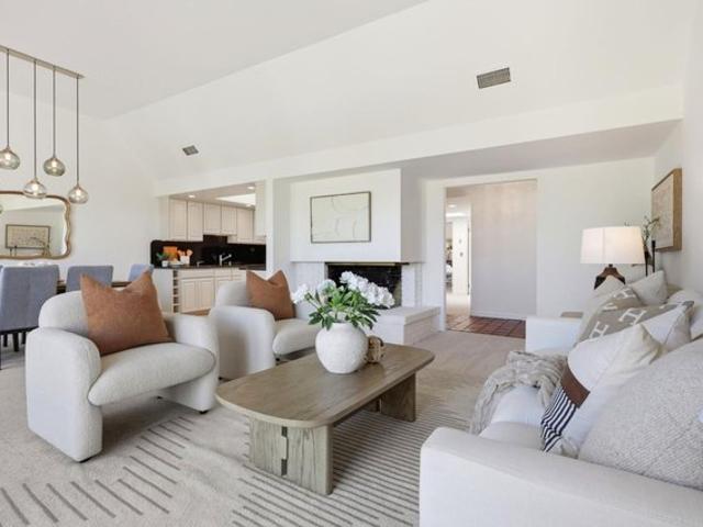 17 Rinconada Cir, Belmont, CA 94002