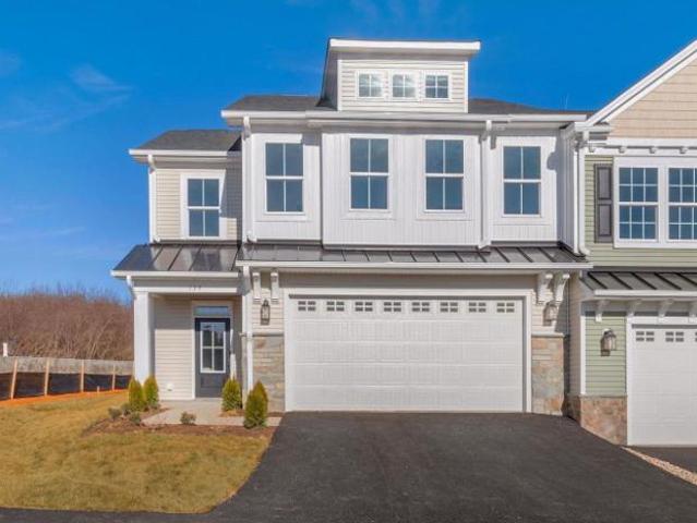 17 Ridgeline Dr, Waynesboro, VA 22980