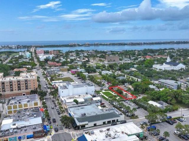 17 S L St, Lake Worth Beach, FL 33460