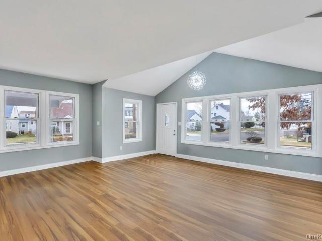 17 Sapir Street