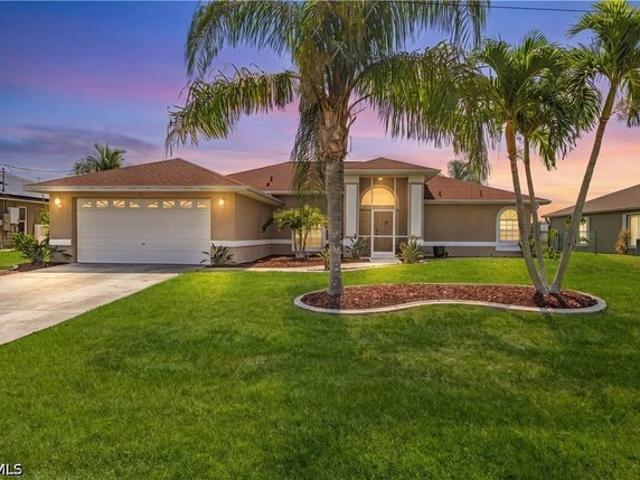 17 SE 15th Ave, Cape Coral, FL 33990