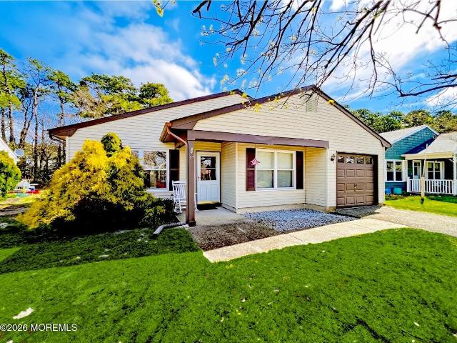 17 Seaview Ave, Brick, NJ 08723 | MLS #22609 | Compass