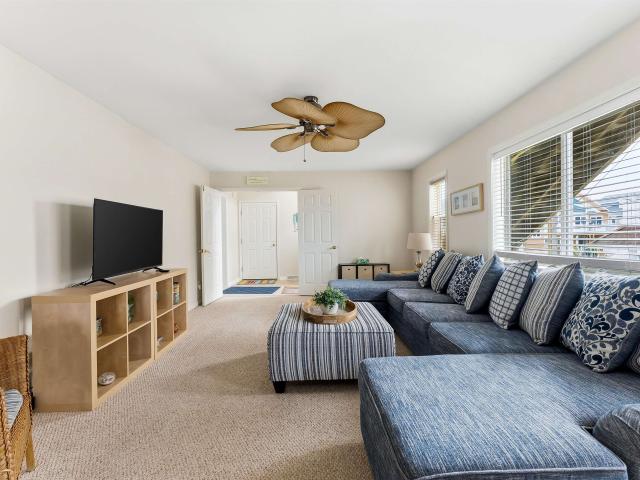 17 Seabreeze Lane