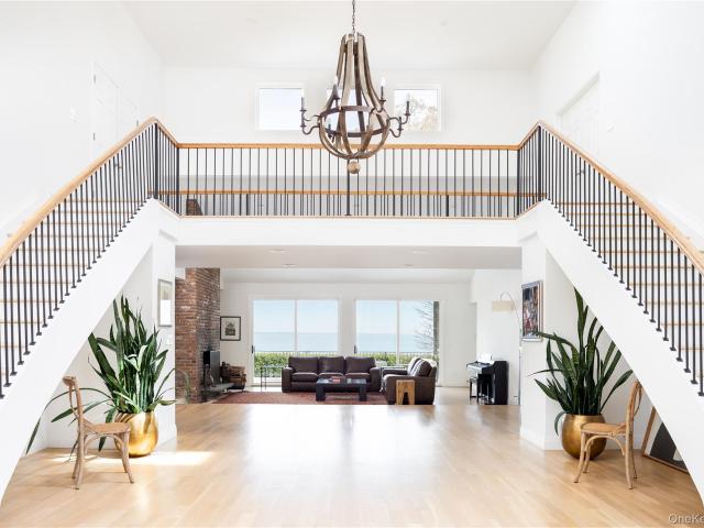 17 Seacrest Dr, Lloyd Neck, NY 11743 | MLS #990765