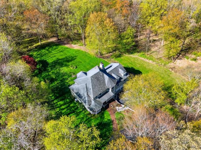 17 Skyview Lane