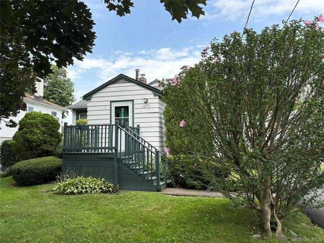 17 Sheridan Ave, Sloatsburg, NY 10974
