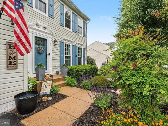 17 Silverthorn Court