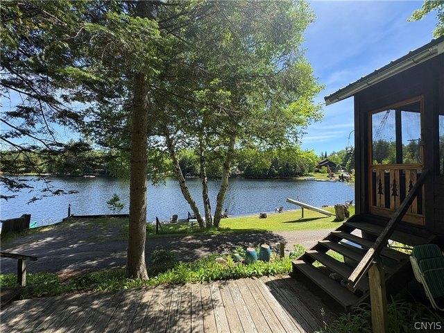17 Sixth Lake Rd, Inlet, NY 13360