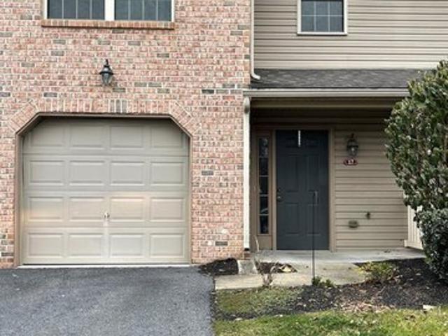 17 Spring View St, Carlisle, PA 17013