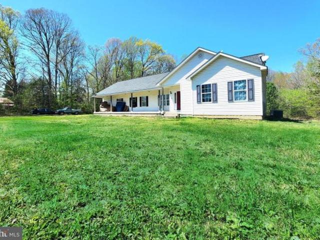 17 Storck Rd, Fredericksburg, VA 22406