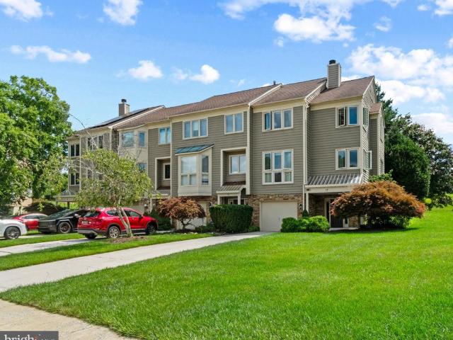 17 Stablemere Court