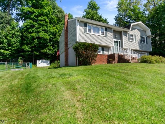 17 Stafford Dr