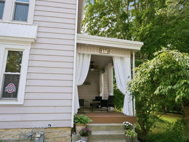 17 Summit Street