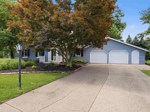 17 Sunset Circle