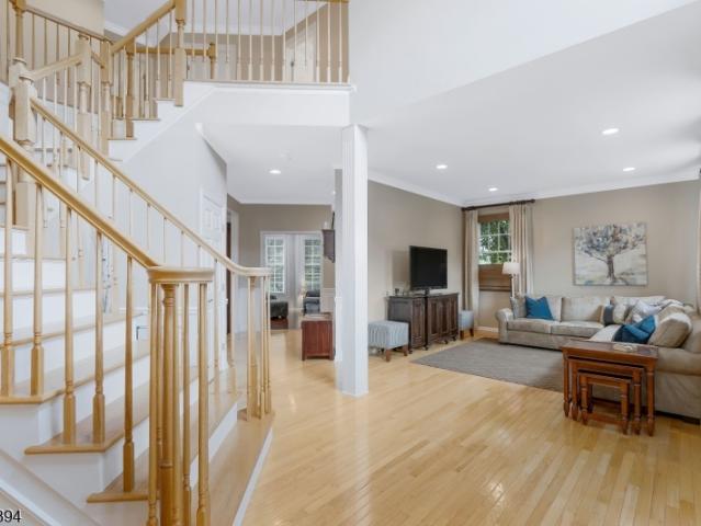 17 Sugarwood Way