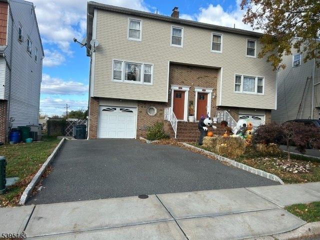 17A Garden Dr, Elmwood Park, NJ 07407
