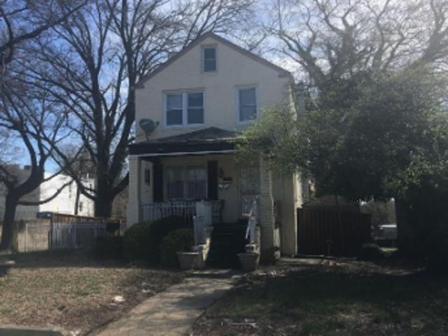17th St NE
