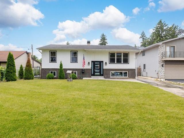 17W667 Lorraine Ave, Addison, IL 60101