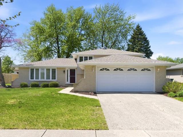 14044 Terry Dr, Orland Park, IL 60462