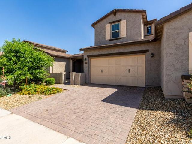 14045 W Desert Flower Dr, Goodyear, AZ 85395
