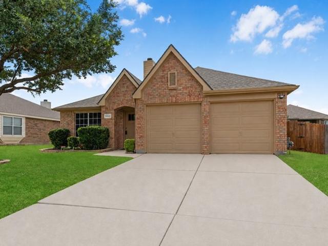 14045 Rodeo Daze Dr, Fort Worth, TX 76052