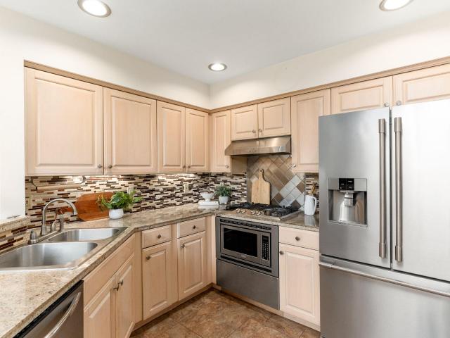 14048 W Waters Edge Trl