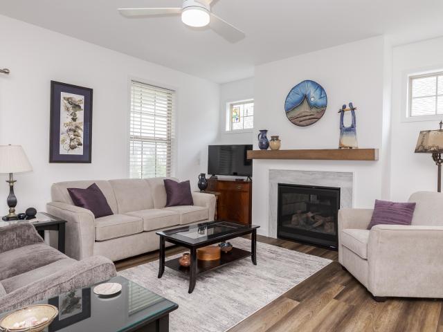 1404 Monterey Pine Drive