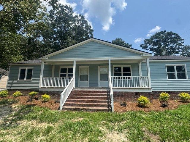 1404 N Dawson St, Thomasville, GA 31792